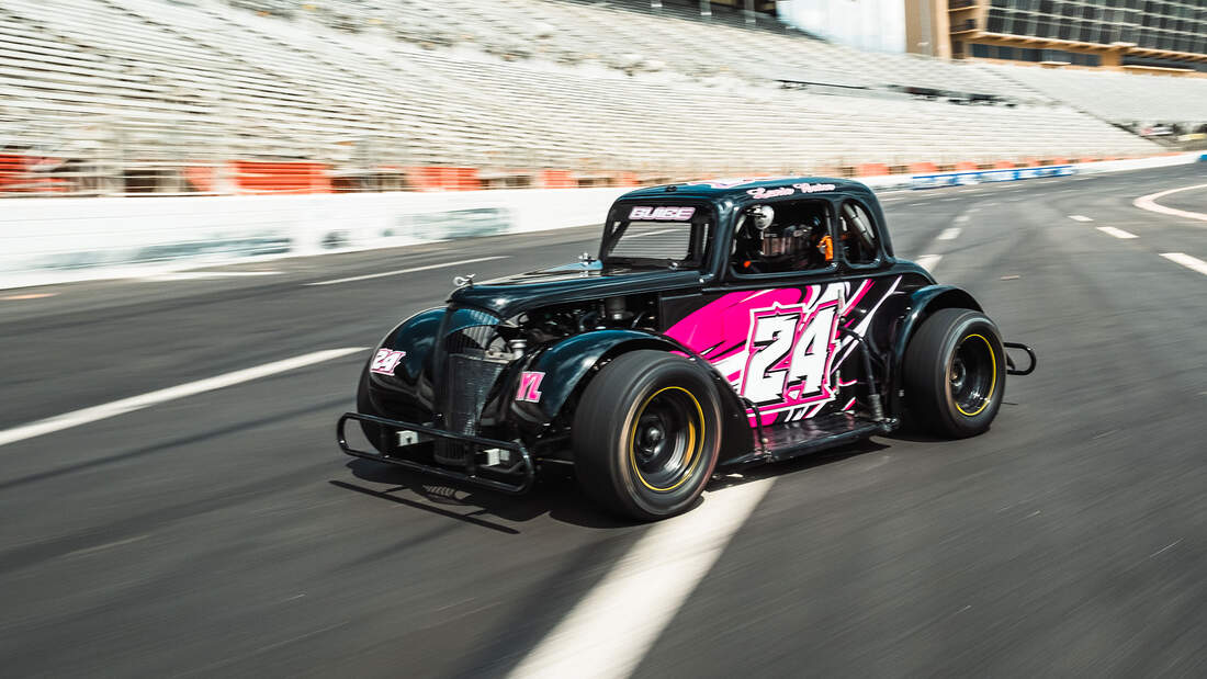 Legend Car: Kleiner Preis, großer Spaß, krasse Optik | AUTO MOTOR UND SPORT