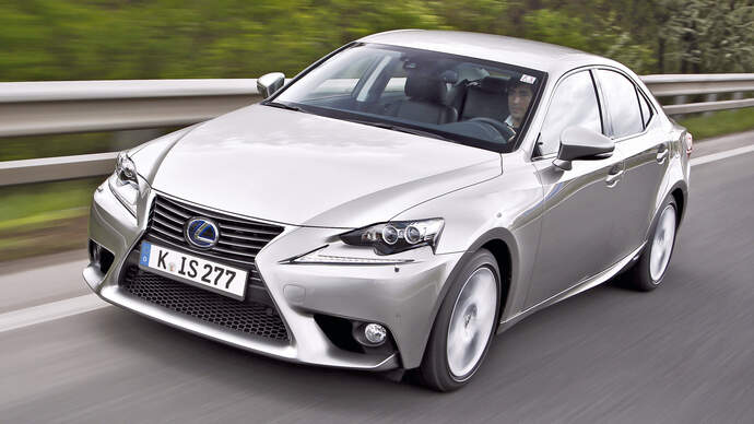 Lexus Tests & Fahrberichte, aktuelle Neuvorstellungen, Erlkönige ...