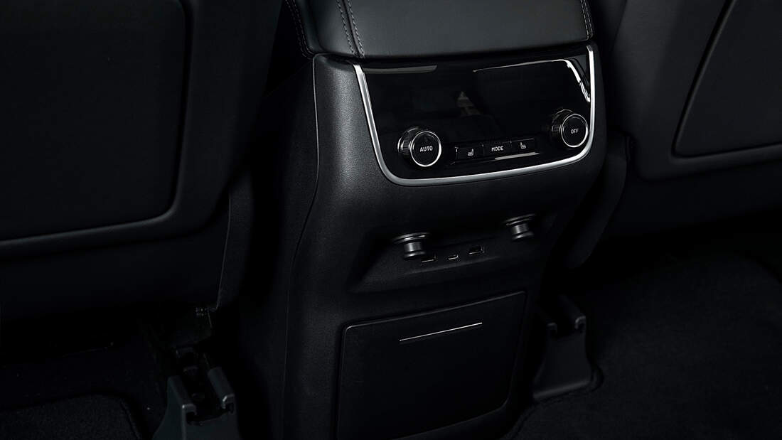 Li Xiang One: Plugin-Hybrid-SUV mit drei Motoren und 700 km Reichweite ...