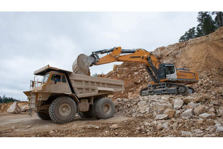 Liebherr Elektro-Raupenbagger R 976-E / R 980 SME-E | AUTO MOTOR UND SPORT