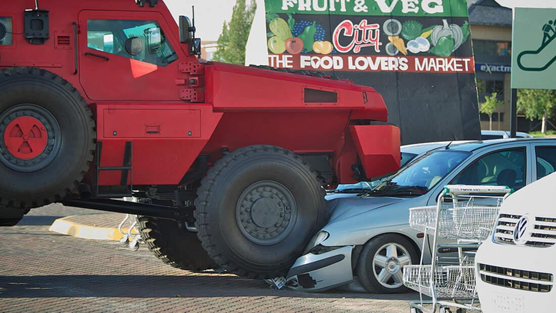 Marauder 4x4/6x6: Monster-SUV für den Straßenkampf - auto motor und sport