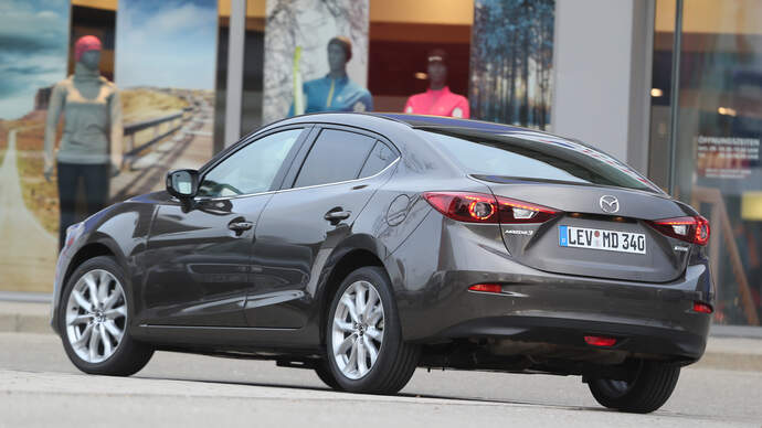 Mazda 3 aktuelle Tests & Fahrberichte - AUTO MOTOR UND SPORT