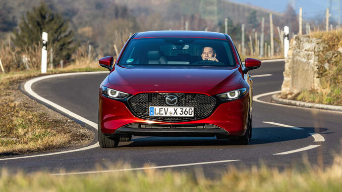 Mazda 3 Alle Generationen, neue Modelle, Tests & Fahrberichte - AUTO ...