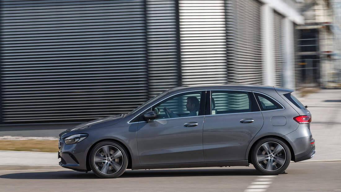 Mercedes B 200 d und BMW 218d Active Tourer im Test - auto motor und sport