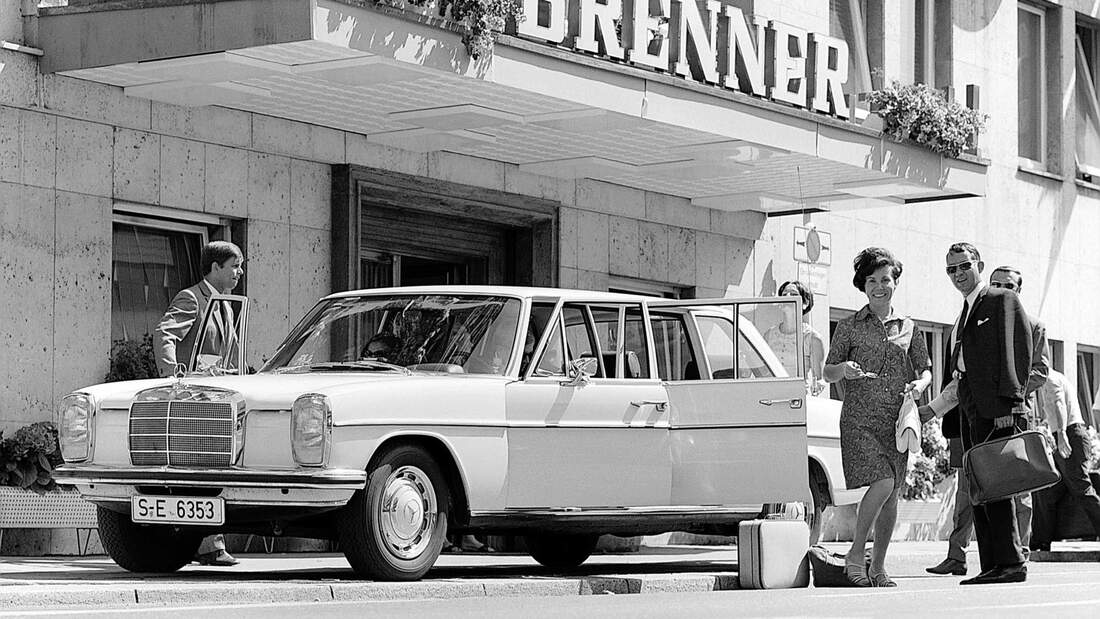 Auto-Legende Mercedes Strich-Acht W114/115 (/8, 1968-1976) | AUTO MOTOR ...