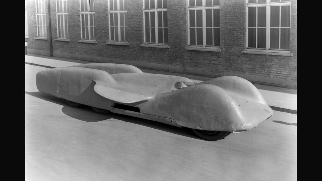 Mercedes T80 Rekordwagen: Irrwitz mit 44,5 Litern Hubraum - auto motor ...