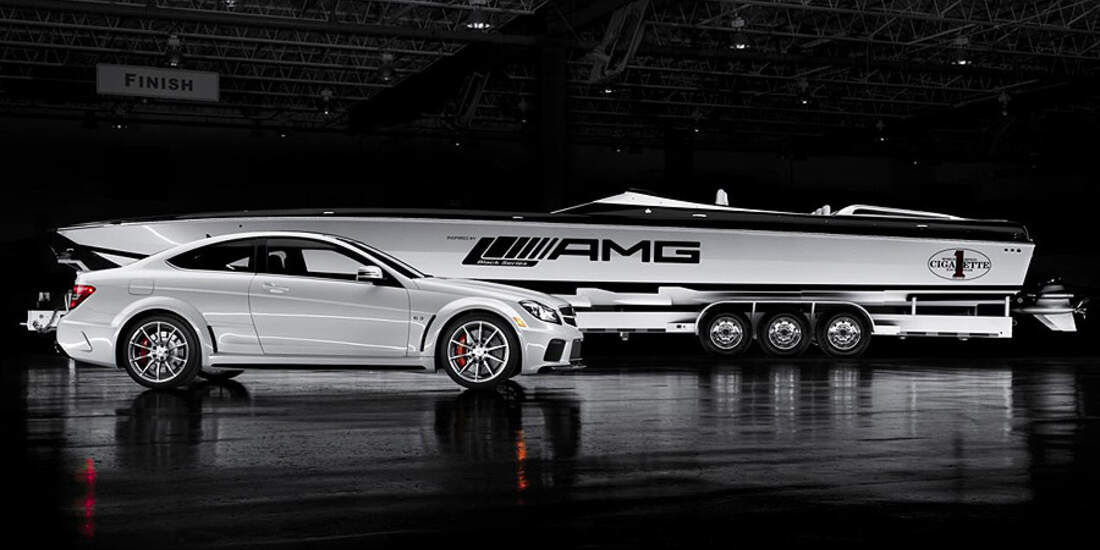 AMG-Powerboat mit 2.700 PS: C63 AMG Black Series fürs Wasser - auto ...