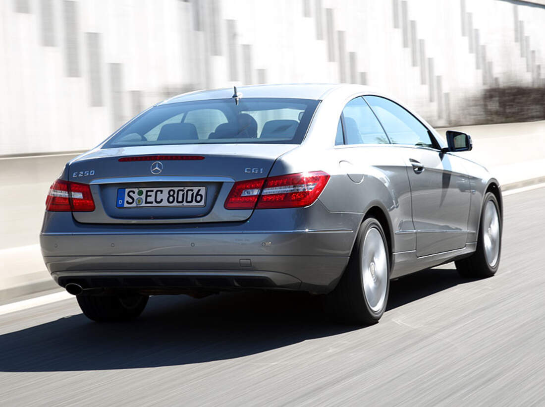Mercedes E250 CGI im Test: Coupé mit Turbo-Vierzylinder - auto motor ...