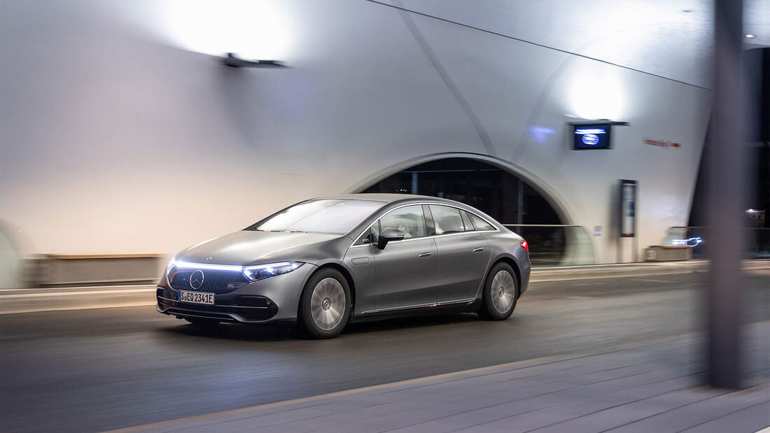 BMW i7 und Mercedes EQS: Hochvoltige Königsklasse | AUTO MOTOR UND SPORT