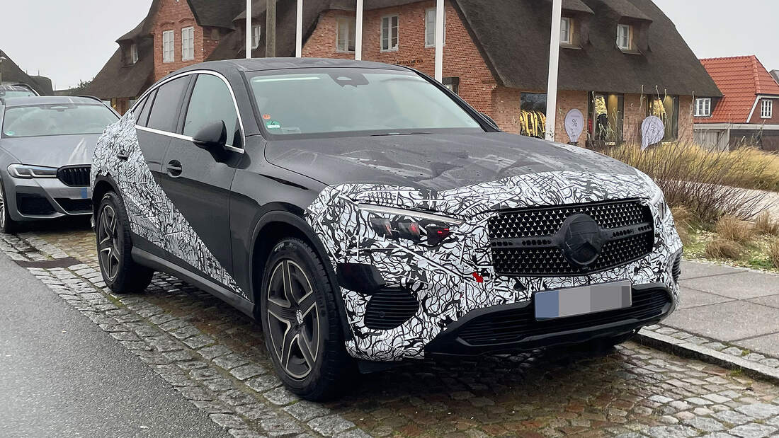Erste Mitfahrt: Neues Mercedes GLC Coupé (C 254) | AUTO MOTOR UND SPORT