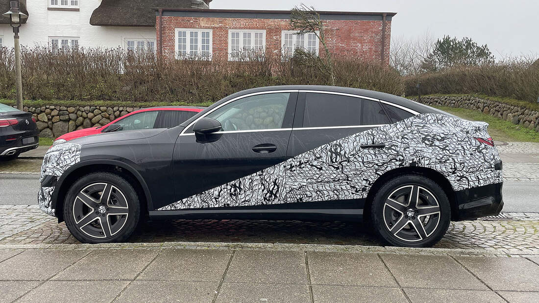 Erste Mitfahrt: Neues Mercedes GLC Coupé (C 254) | AUTO MOTOR UND SPORT