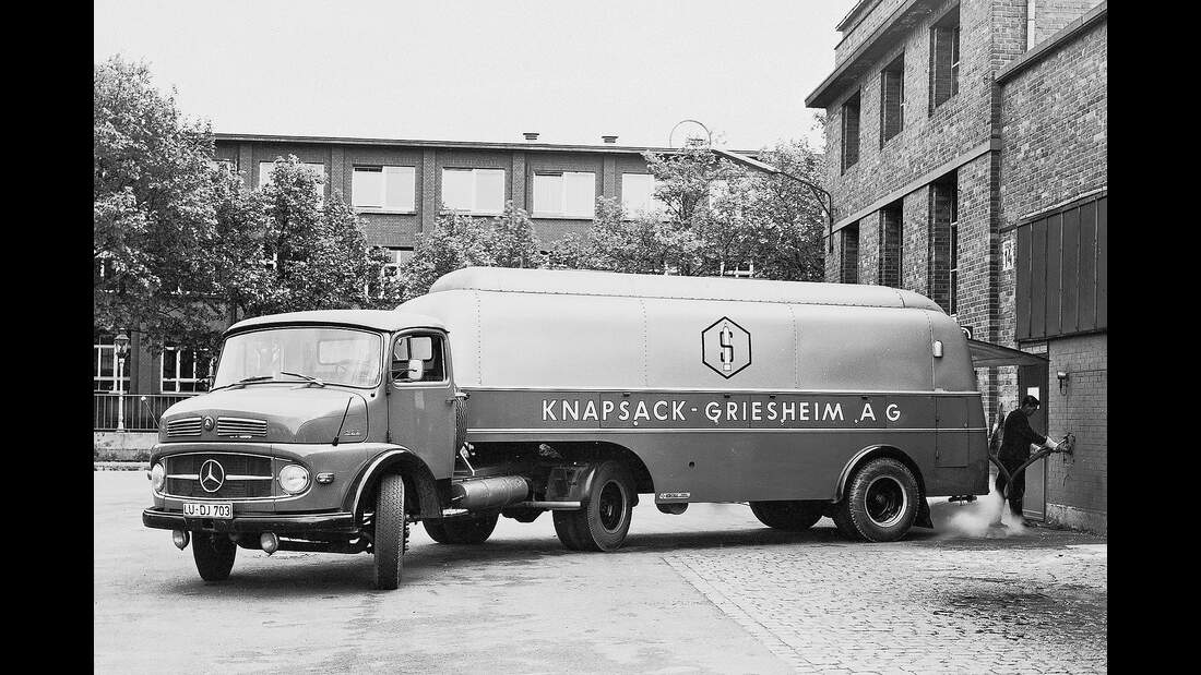 Mercedes Kurzhauber: 60 Jahre Wirtschaftswunder-Laster | AUTO MOTOR UND ...