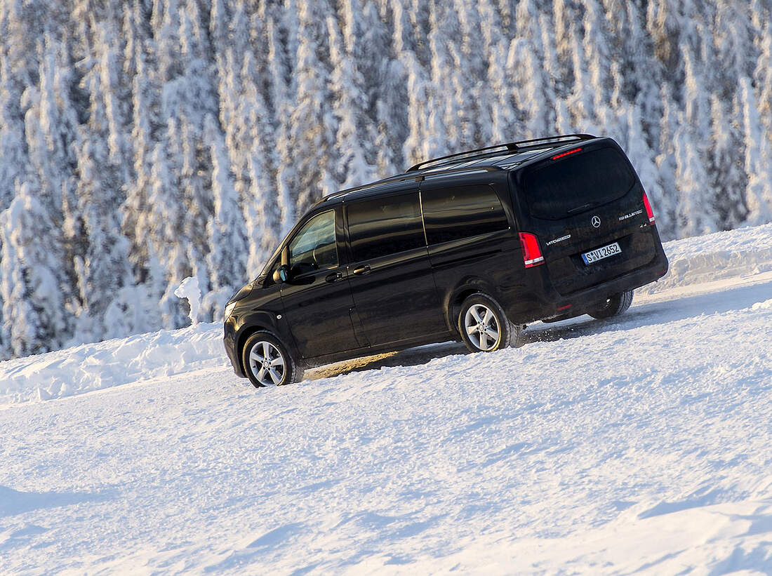 Fahrbericht Mercedes Vito Tourer 4x4: Eine V-Klasse für Clevere? - auto ...