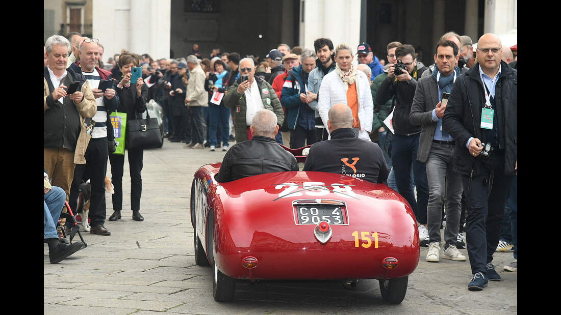 Mille-Miglia-Teilnahme (2019): 10.000 Euro – ist es das wert? | AUTO ...