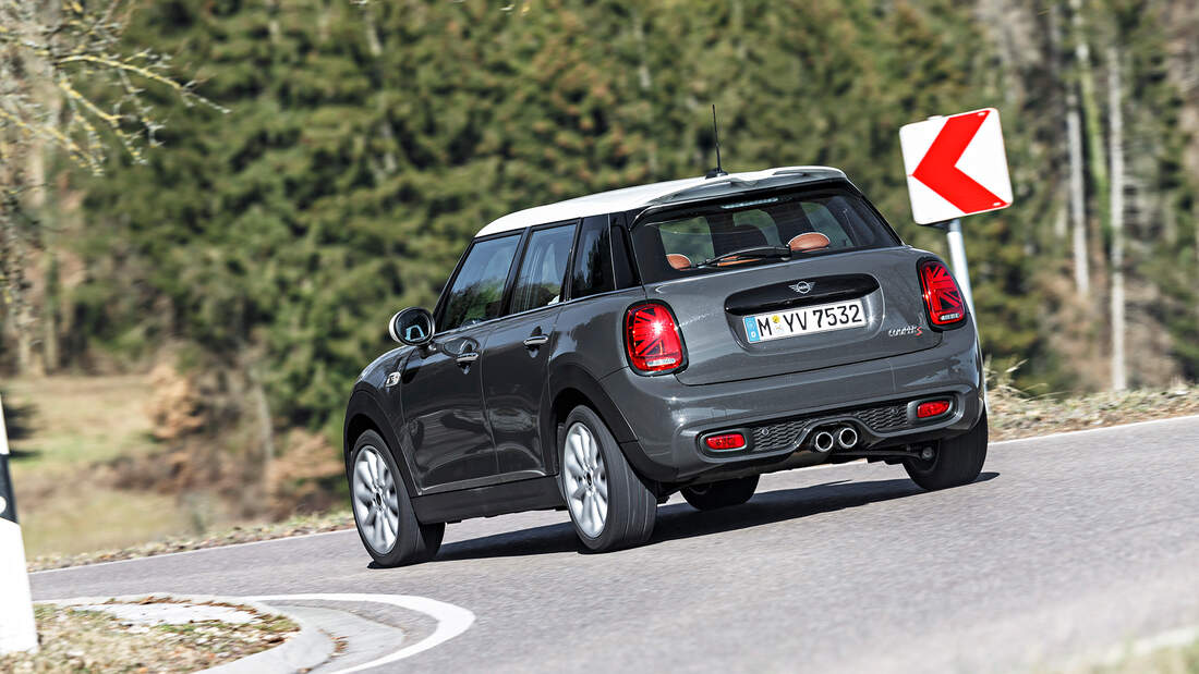 Audi A1 Sportback 40 TSFI und Mini Viertürer Cooper S im Test - auto ...