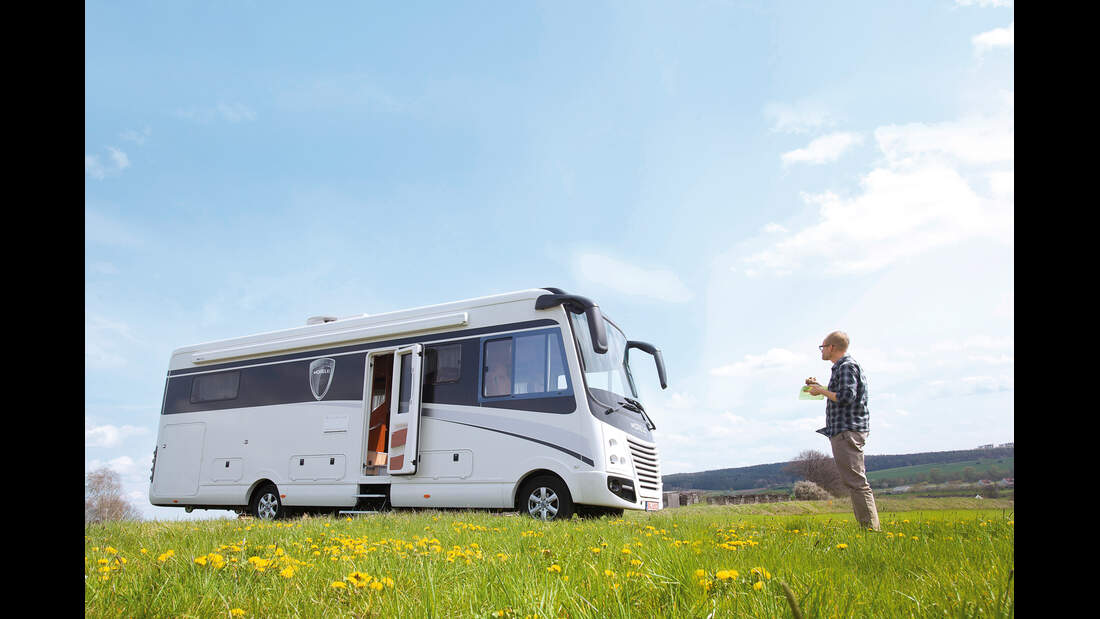 Morelo Palace 90 M Luxus-Wohnmobil:Zwei Zimmer, Küche, Bad, Räder ...