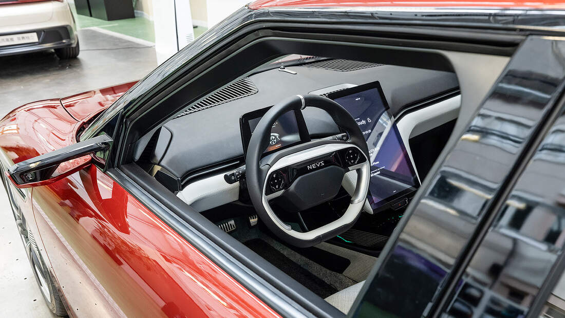 NEVS Emily GT E-Limousine: Prototyp eines Elektro-Saab | AUTO MOTOR UND ...