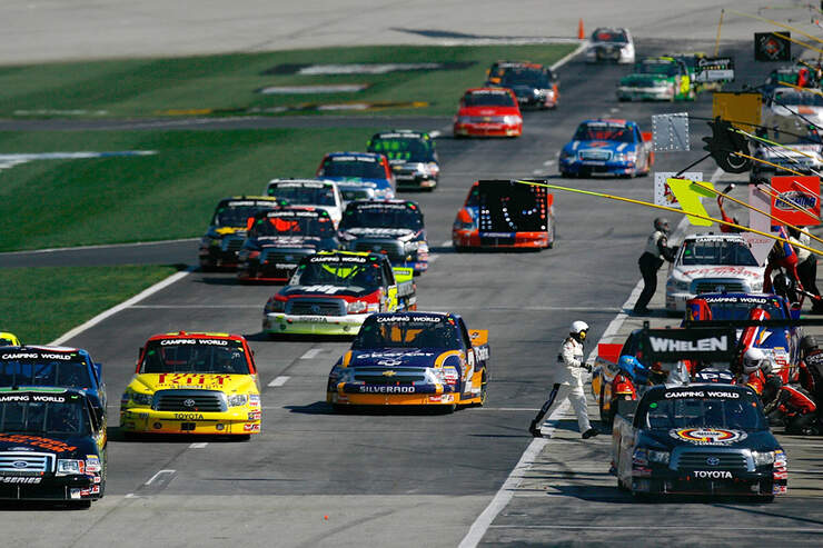 Nascar-Safety-Car-Regel für die Formel 1? | AUTO MOTOR UND SPORT