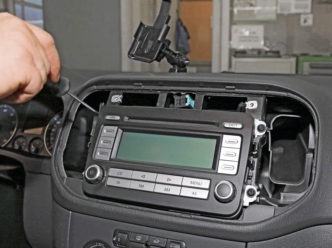 Radio Einbauen Lassen