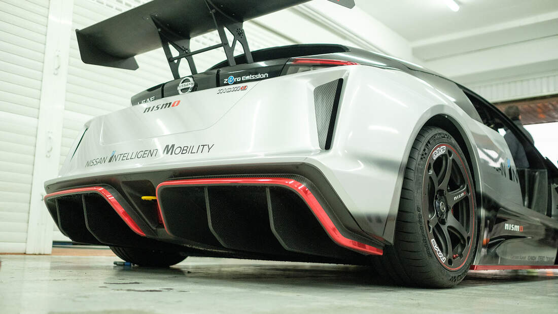 Nissan Leaf Nismo RC_02: Elektro-Rennwagen mit 2 Motoren - auto motor ...