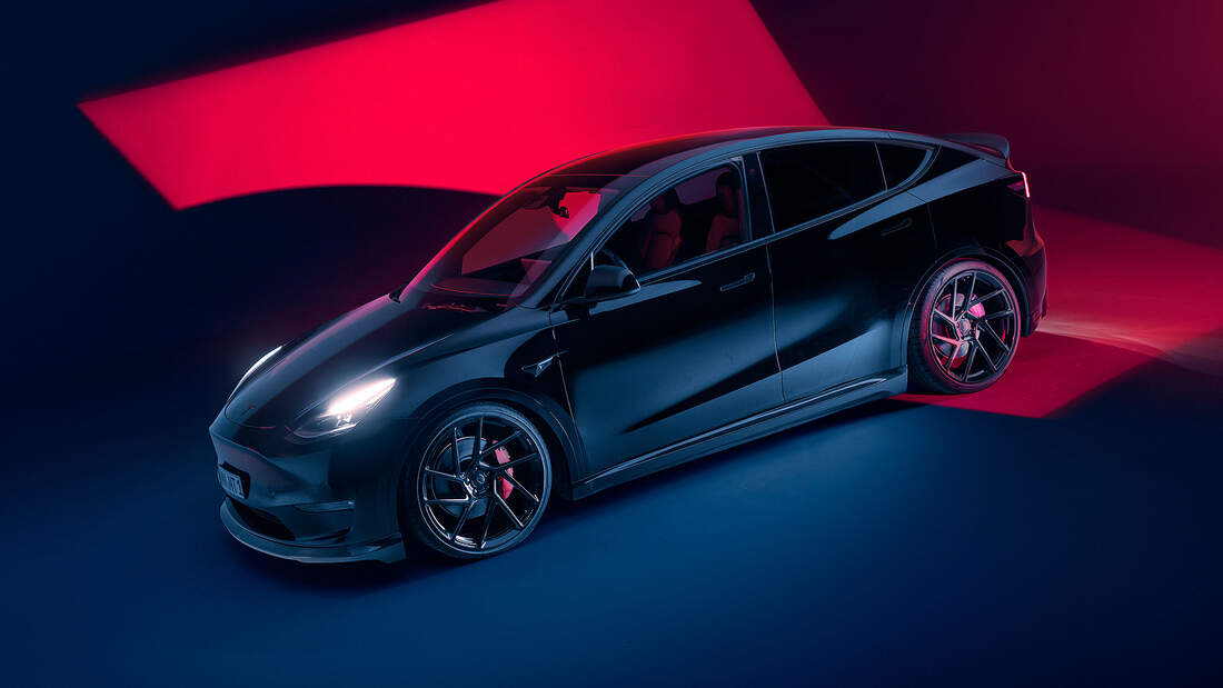 Novitec Tesla Model Y: E-SUV wird optisch schneller | AUTO MOTOR UND SPORT