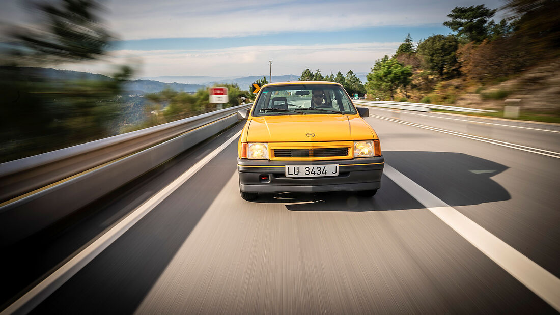 Opel Corsa GT (1987): von Porto nach Rüsselsheim | AUTO MOTOR UND SPORT