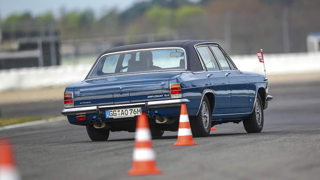 Oldtimer im Test: Opel Diplomat V8 - auto motor und sport