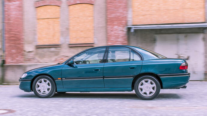 Opel Omega Alle Generationen, neue Modelle, Tests & Fahrberichte