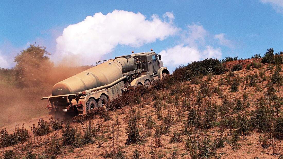 Oshkosh Militär-Trucks: Die Giganten der US-Army - auto motor und sport