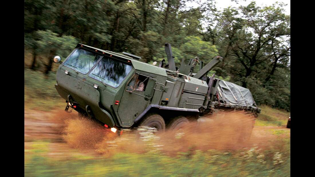 Oshkosh Militär-Trucks: Die Giganten der US-Army | AUTO MOTOR UND SPORT