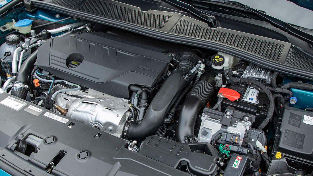 Peugeot 408 Plug-in-Hybrid im Fahrbericht | AUTO MOTOR UND SPORT