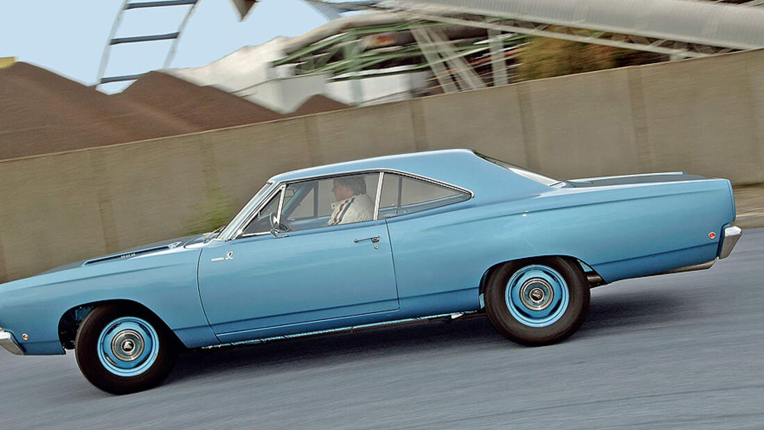 Plymouth Road Runner aktuelle Tests & Fahrberichte - AUTO MOTOR UND SPORT