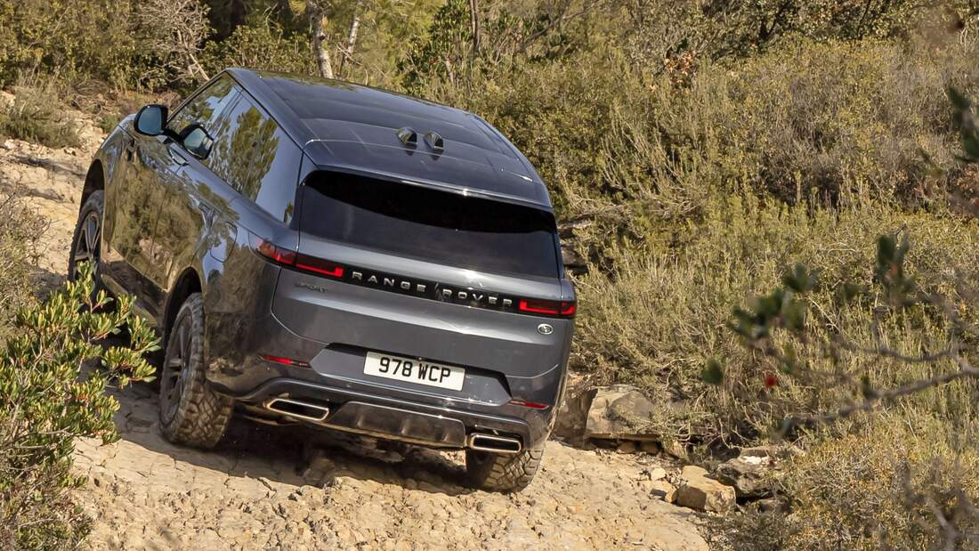 Range Rover Sport P510e im Offroad-Test | AUTO MOTOR UND SPORT