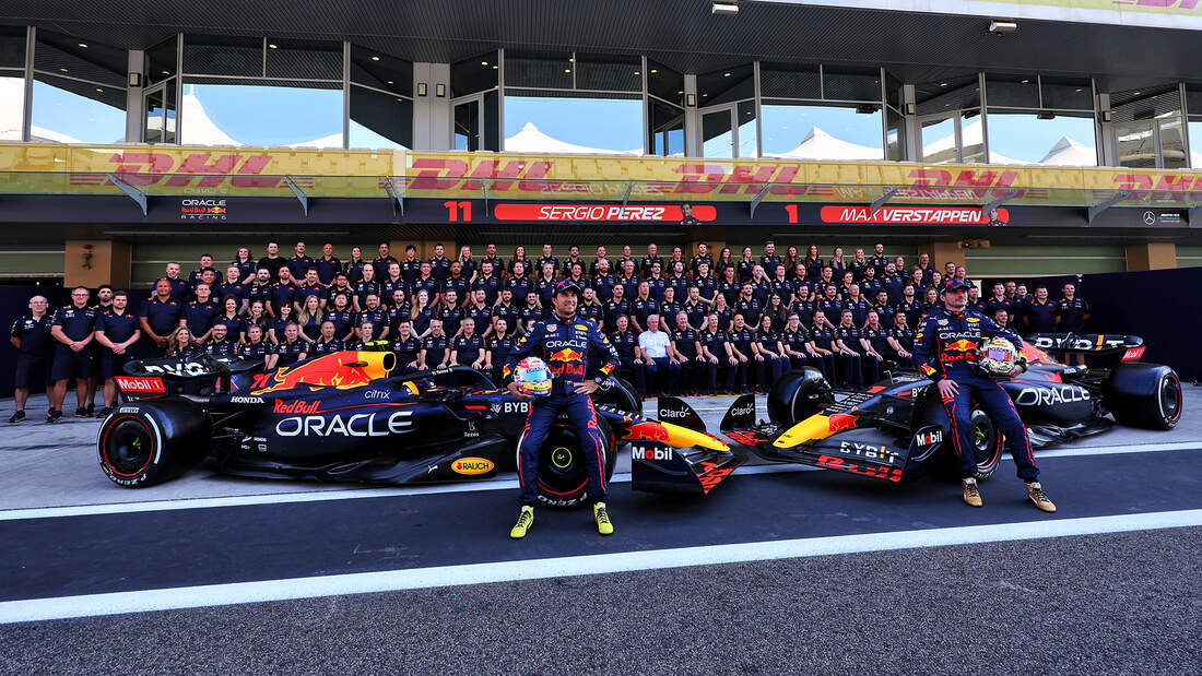 GP Abu Dhabi 2022 (1. Training): Mercedes vorn | AUTO MOTOR UND SPORT