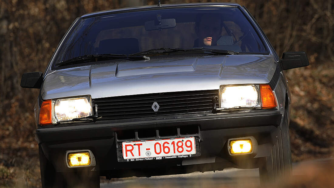 Renault Fuego aktuelle Tests & Fahrberichte - AUTO MOTOR UND SPORT