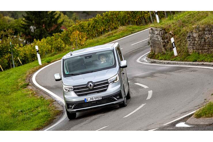 Renault Grand Trafic Blue dCi 150 Spaceclass im Test | AUTO MOTOR UND SPORT