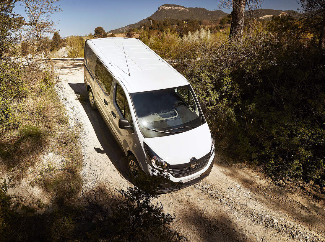 Renault 4x4 und X-Track Transporter 2016: Offroad-Lieferwagen - auto ...