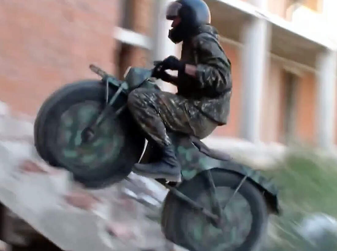 Tarus 2x2 Offroad-Motorrad: Geländespaß für ganz kleines Geld - auto ...