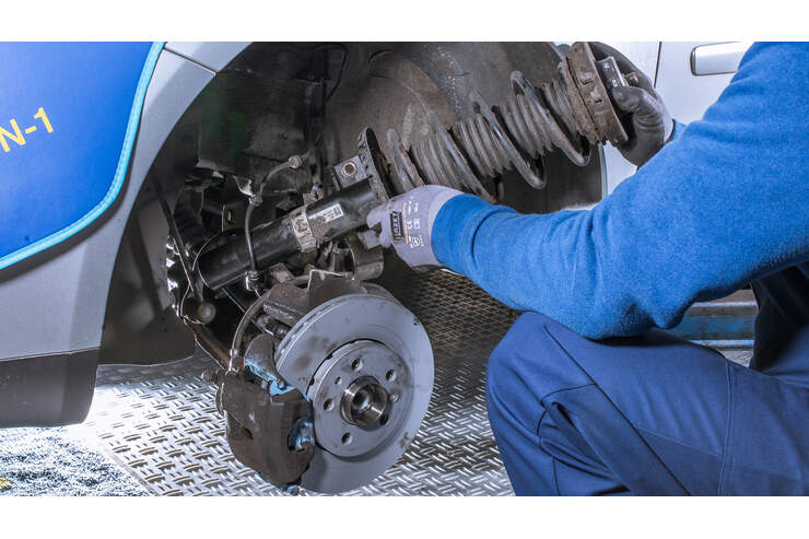 Physik des Stoßdämpfers | AMS Professional