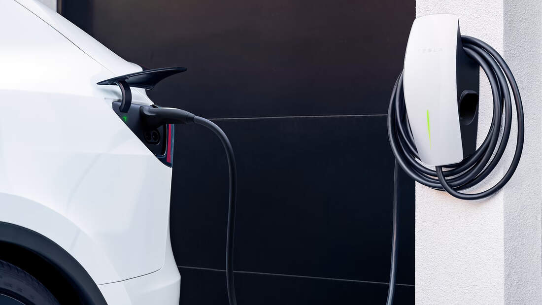 Tesla Wallbox Wall Connector bei Amazon | AUTO MOTOR UND SPORT