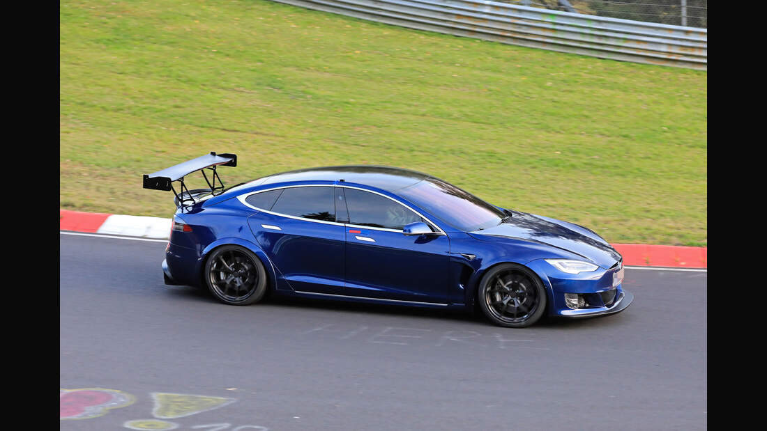 Tesla Model S Plaid now with huge rear wing spoiler at Nurburgring : r ...