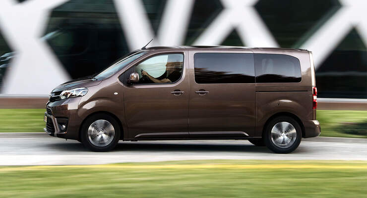 Toyota Proace Verso (2016) im Fahrbericht - auto motor und sport