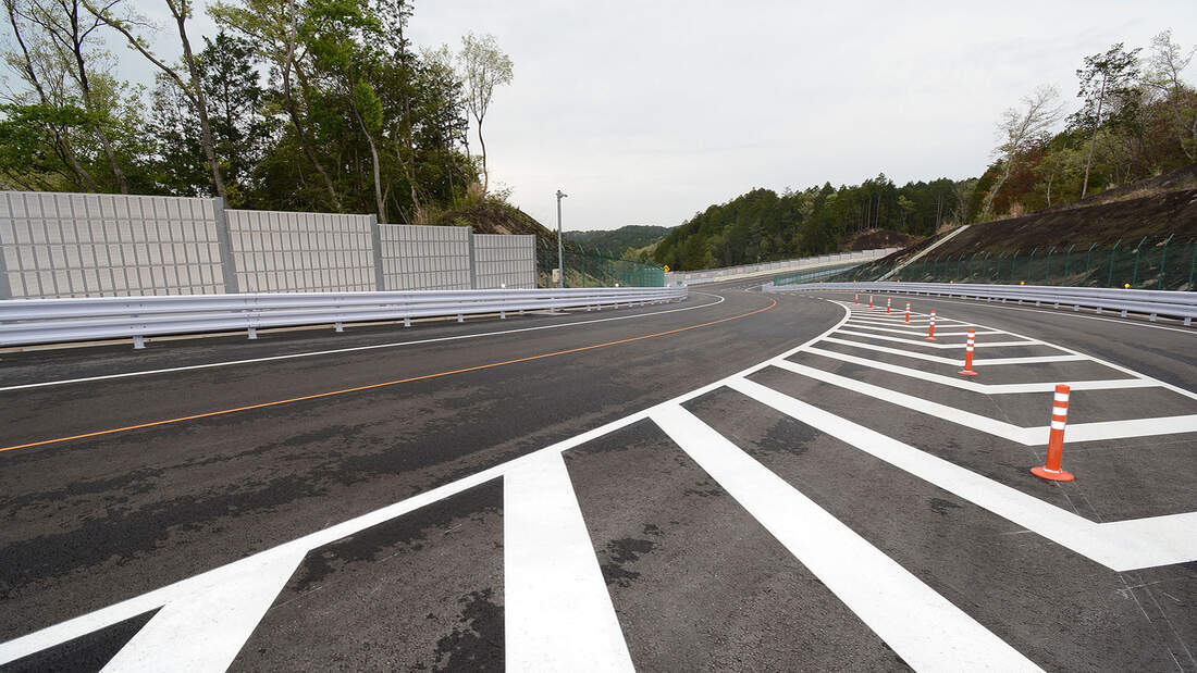 Neue Toyota-Teststrecke in Aichin mit Nürburgring-Nachbau - auto motor ...