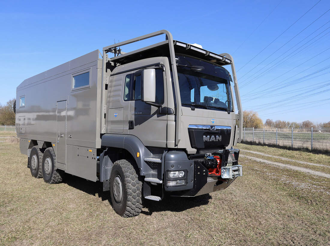 Unicat MAN TGS 6x6 Expeditionsmobil: Eine Burg geht auf Reisen - auto ...