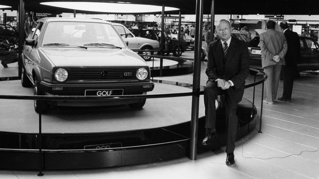 Carl H. Hahn (1926-2023): VW-Chef von 1982 bis 1992 | AUTO MOTOR UND SPORT