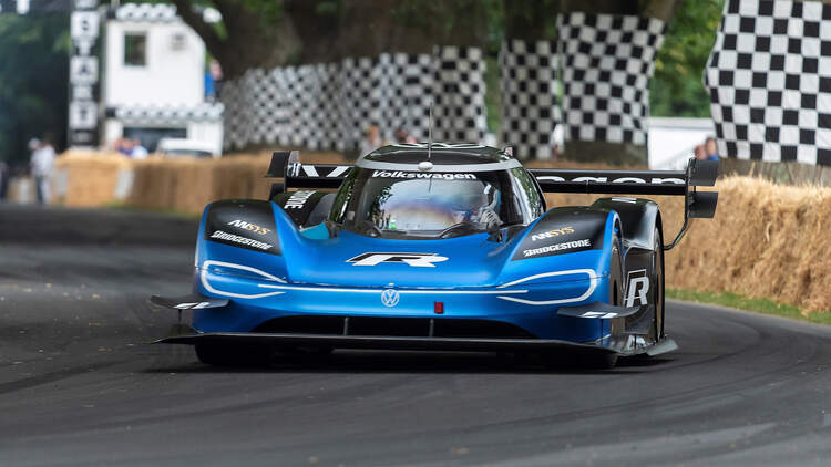 Elektro-Rennwagen ID. R: Die Rekordfahrten des E-Renners | AUTO MOTOR ...