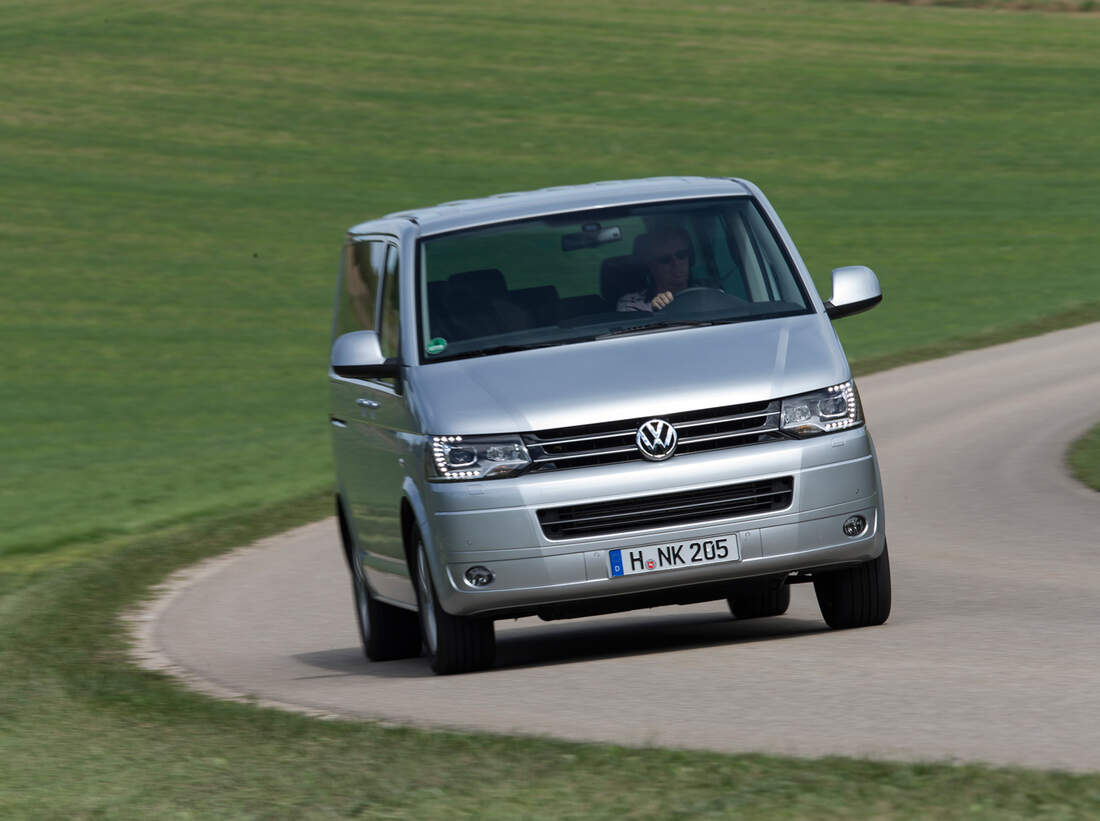 Ford Tourneo Custom, VW Multivan: Welcher ist der bessere Kauf? - auto ...