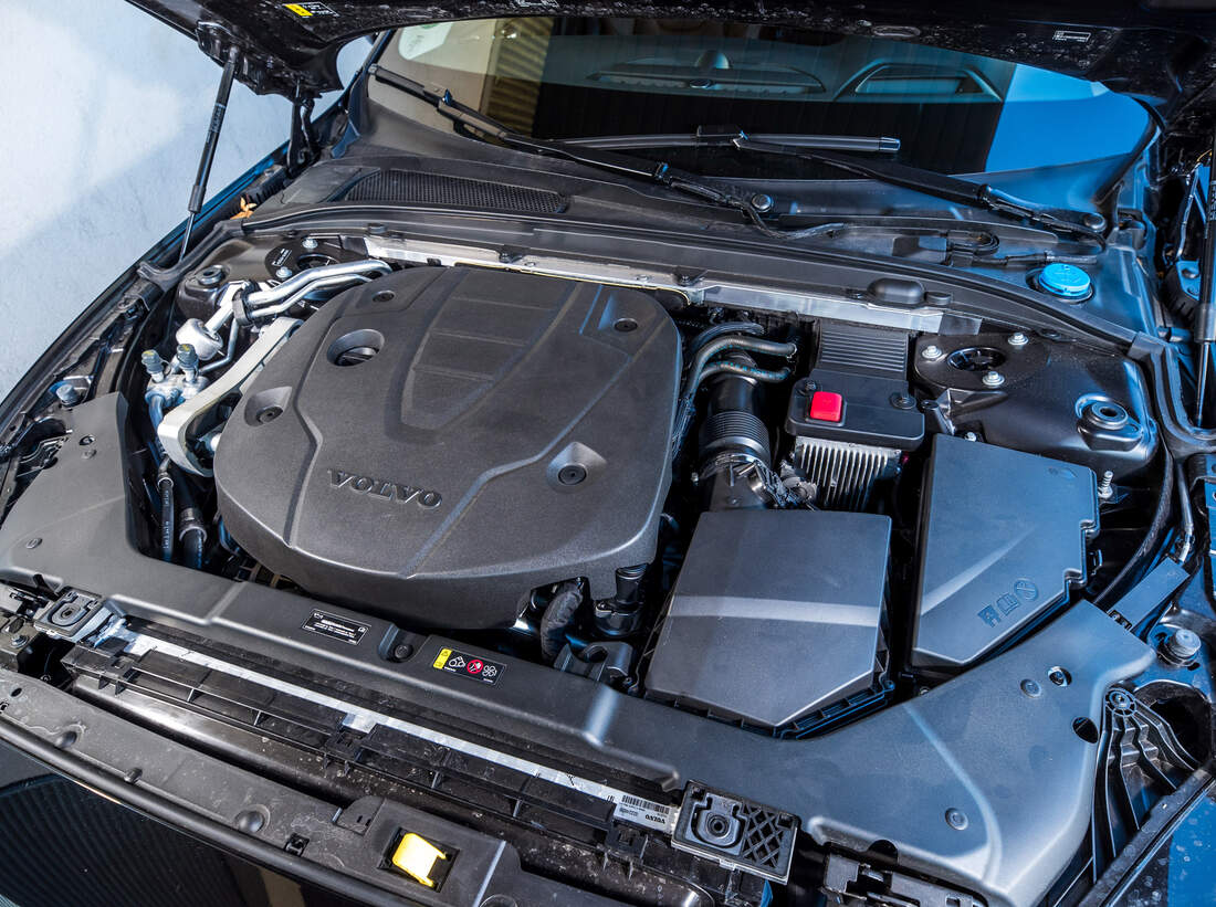 BMW 318d Touring und Volvo V60 D3 im Test - auto motor und sport