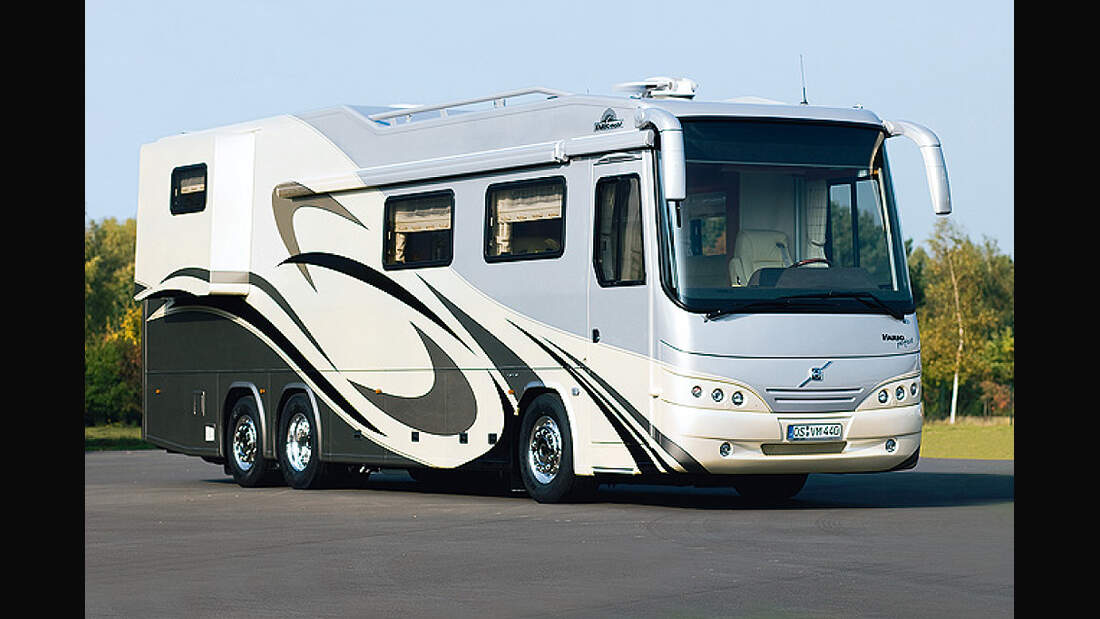 Faszination Mega-Wohnmobile: Die größten Luxusvillen auf Rädern - auto ...