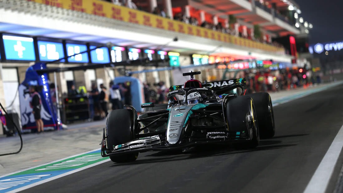 Kopf-an-Kopf-Rennen in WM: Spuckt Mercedes allen in die Suppe? | AUTO ...